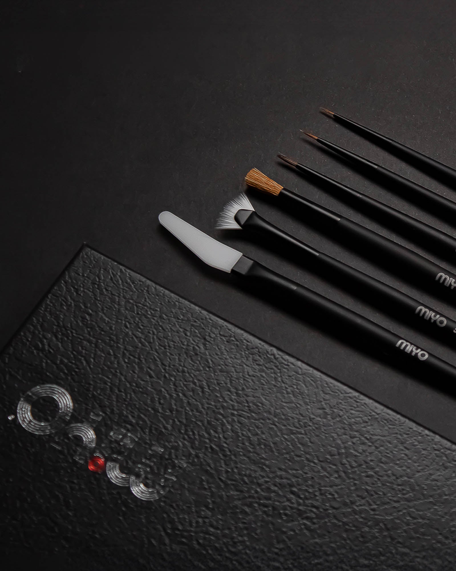 MiYO Brush Kit® | 6 Herramientas para Cerámica Líquida | CLV
